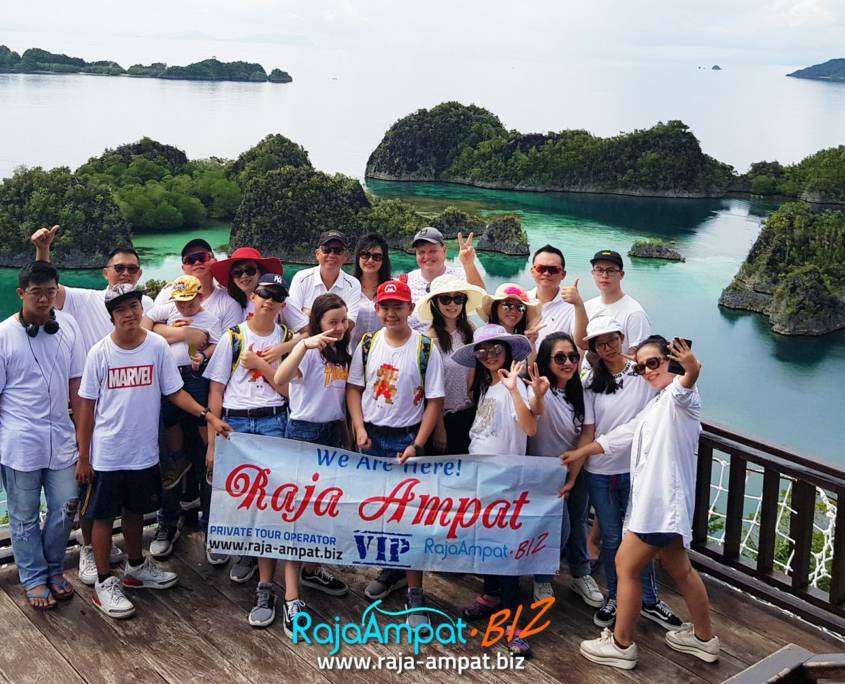 PAKET TOUR RAJA AMPAT PRIVATE TOUR OPERATOR TERPERCAYA