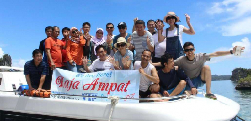 PAKET TOUR RAJA AMPAT PRIVATE TOUR OPERATOR TERPERCAYA